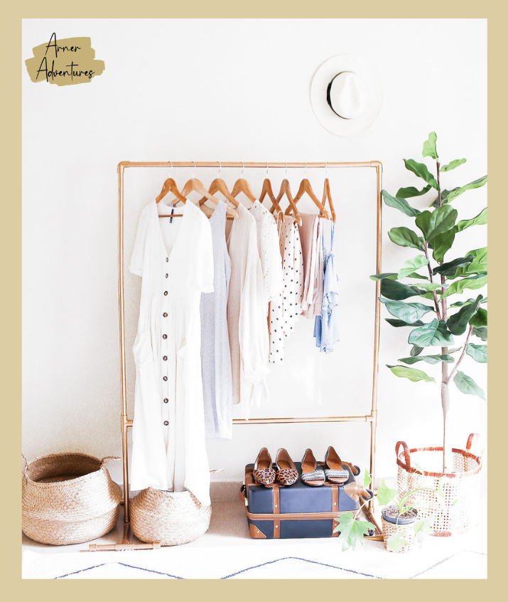 Essential Minimalist Capsule Wardrobe: Top 10 Must-Have Pieces
